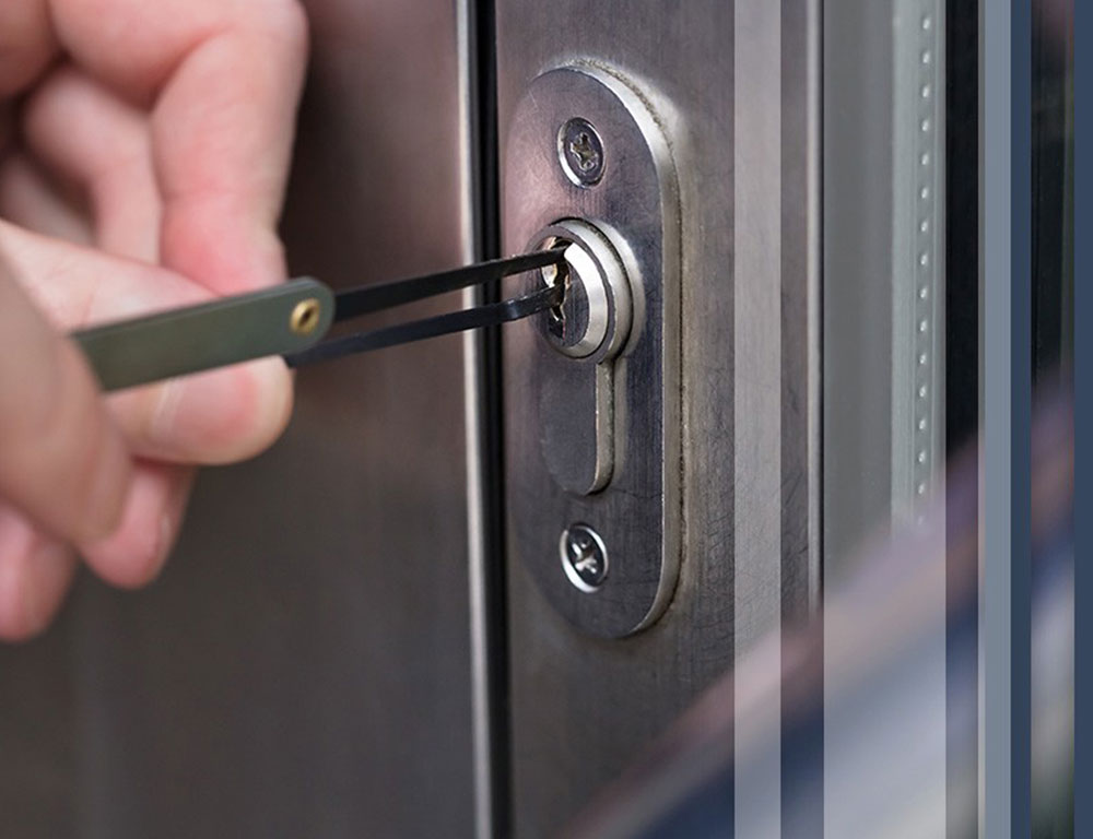 OUR CUSTOMER SERVICE | Payless Locksmith Santa Monica